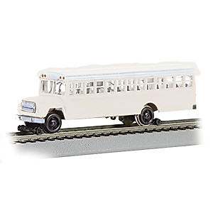 Bachmann High Railer - Maintenance of Way Vehicle - BUS with HIGH RAILERS - WHITE (HO Scale)