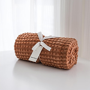 Simple&Opulence Flannel Throw Blanket Cozy Warm Super Soft Home Furnishing Luxury Fleece Bed Blanket with 3D Stereoscopic Grid Design for Couch and Bed (Macchiato, 50" x 70")