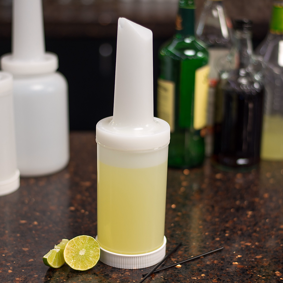 Carlisle FoodService Products Pourplus Store 'N Pour Complete Quart Set Neck, Container, and Cap for Bar, Kitchen, and Restaurant, Plastic, 32 Ounces, White