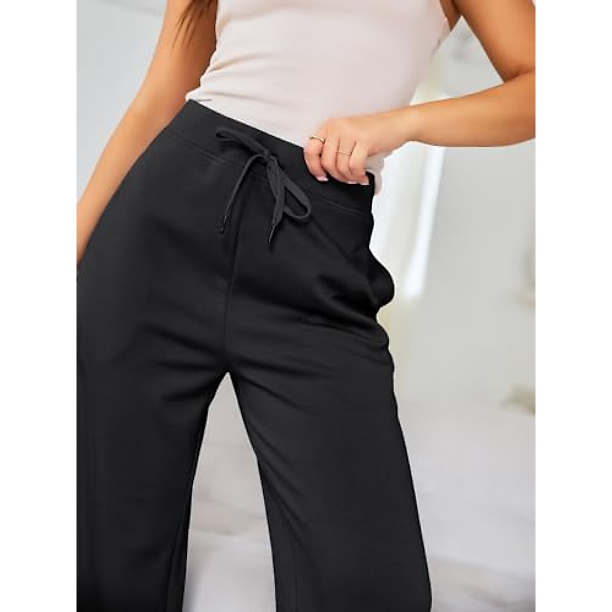 LILLUSORY Women's Wide Leg Sweatpants Casual Trendy Trending 2024 Loose Fit Comfy High Wasited Elastic Waist Jogger Winter Sweat Pants with Pockets Black