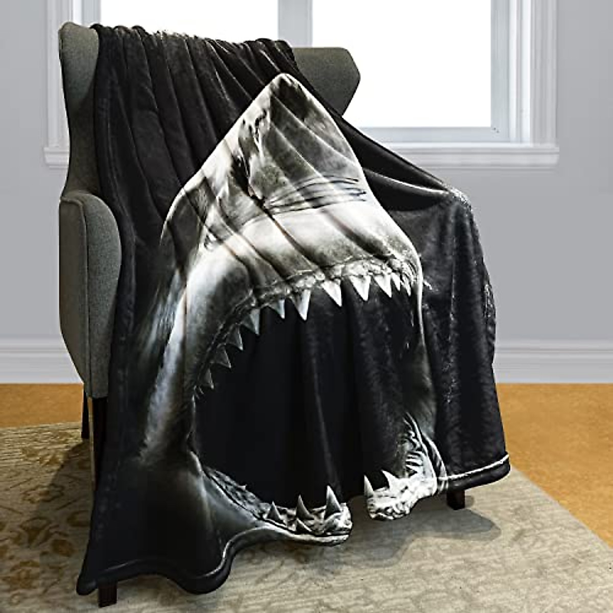 HommomH 60" x 80" Blanket Comfort Warmth Soft Cozy Air Conditioning Easy Care Machine Wash Shark Black
