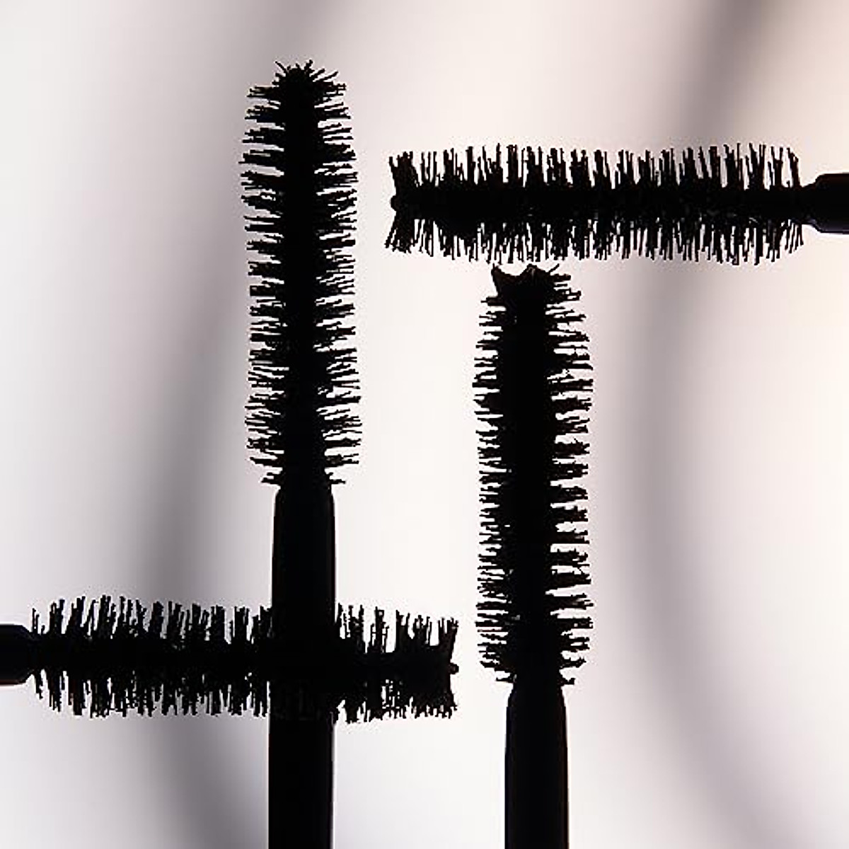 LAURA GELLER NEW YORK Always There Waterproof Lengthening Mascara in Black - Lengthening, Defining, Curling, Buildable Formula Eye Makeup- Innovative Lengthening Brush - 1 count
