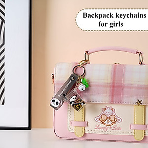 YOU WIZV Cute Keychain, Kawaii Backpack Liquid Floating Anime Black Keychain for Girls, Women, Daughters, Sister