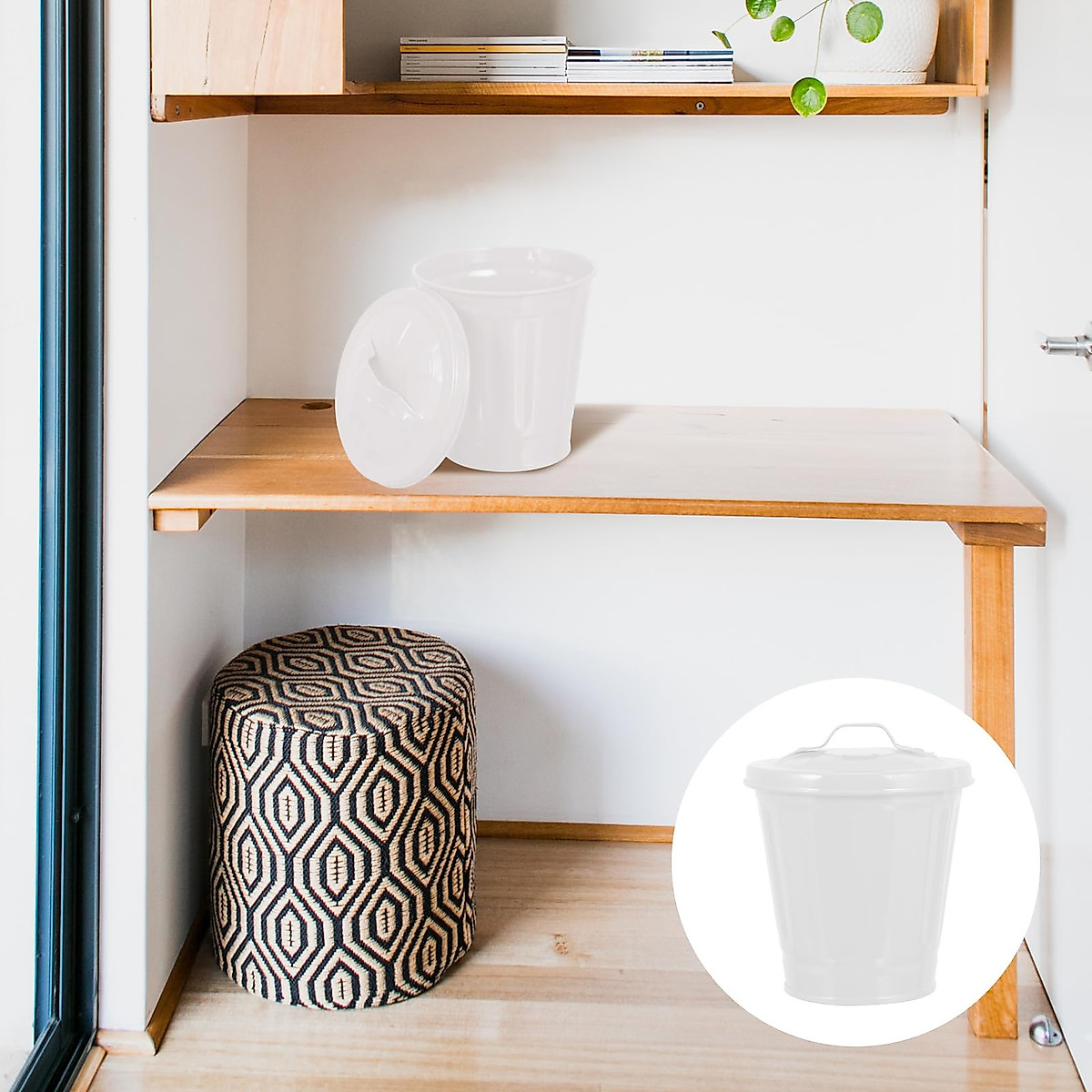 balacoo Mini Desktop Trash Can with Lid - Small Iron Countertop Wastebasket, Small Garbage Can for Bedroom Living Room Dressing Table Desktop (White)