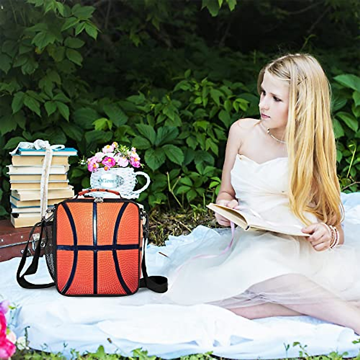 Basketball Lunch Box for Kids, Texture Ball Sport Insulated Lunch Bag for Boys Girls, Reusable Waterproof Lunch Box with Adjustable Shoulder Strap Cooler Tote Bag for School, Work, Picnic