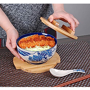 Hinomaru Collection Japanese Kamameshi Style Rice Noodle Bowl with Bamboo Lid Trivet Chopsticks and Porcelain Spoon Bowl Set (Hokusai Wave)