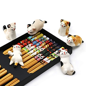 5 Pairs Chopsticks and Chopstick Rest Set, Cute Lucky Cat Chopsticks Holder 6 Cats, Chopsticks Holder Gift Set, Classic Japanese Style Bamboo Natural Reusable Chopsticks, Dishwasher - Safe