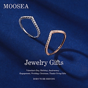 MOOSEA Moissanite Chevron Wedding Band for Women, D Color VVS1 Clarity Lab Created Diamond Wedding Rings 14K Yellow Gold Vermeil Moissanite Wishbone Stackable Rings for Women Wife Girlfriend Gifts