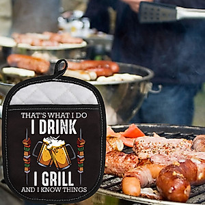 LEVLO Funny BBQ Grilling Oven Mitt with Hot Pads BBQ and Beer Lover Gift That's What I Do I Drink I Grill and Know Things Pot Holder for BBQ Lover Grilling Master (I Drink I Grill)