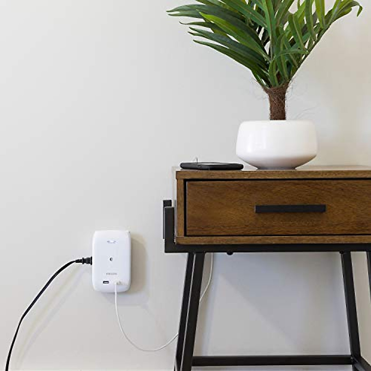 Philips 6-Outlet Extender 2-USB Surge Protector, Side Access Adapter, Wall Tap, Removable Device Charging Shelf, Charging Station, Protected Indicator Light, 450J, 2.4A, 12W, White, SPS6024WA/37