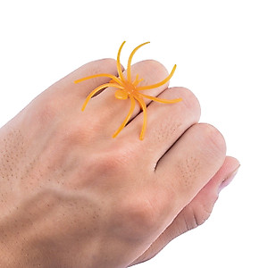 Tanlee 300 Pieces Halloween Plastic Spider Ring Stretch Spider Web Decor Table Scatter Cupcake Topper for Halloween and Spider Themed Party supplies