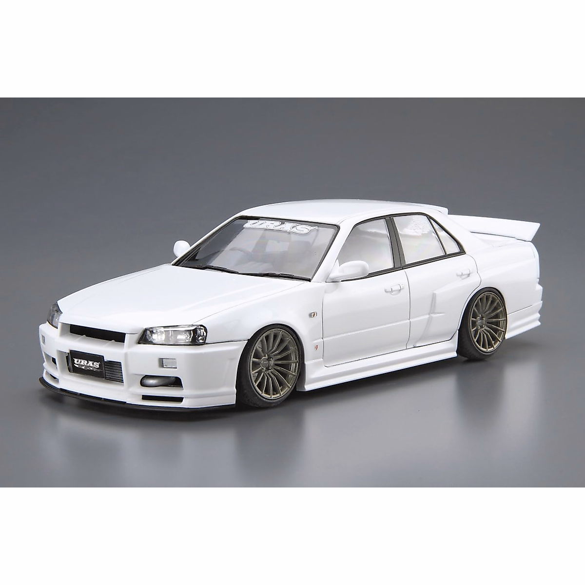 Aoshima URAS ER34 Skyline Type-R ’01 Nissan 1:24 Scale Model Kit