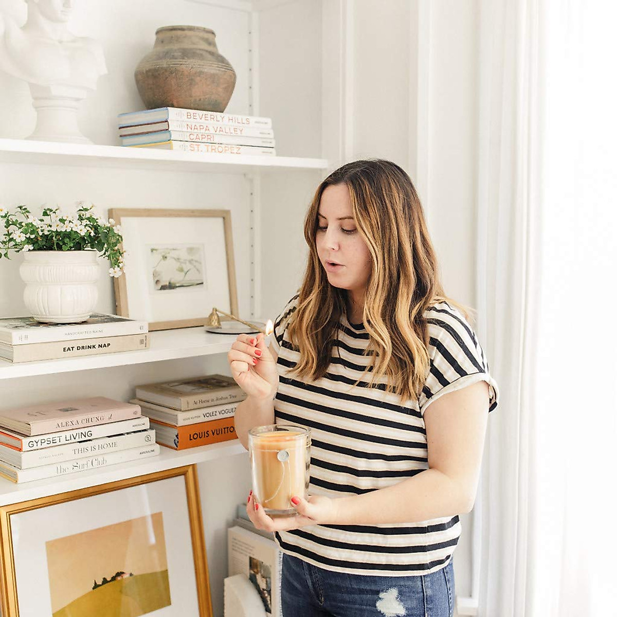 VOTIVO 16.2oz Large Aromatic Soy Blend Candle, Highly fragranced Luxury Home décor-Teak