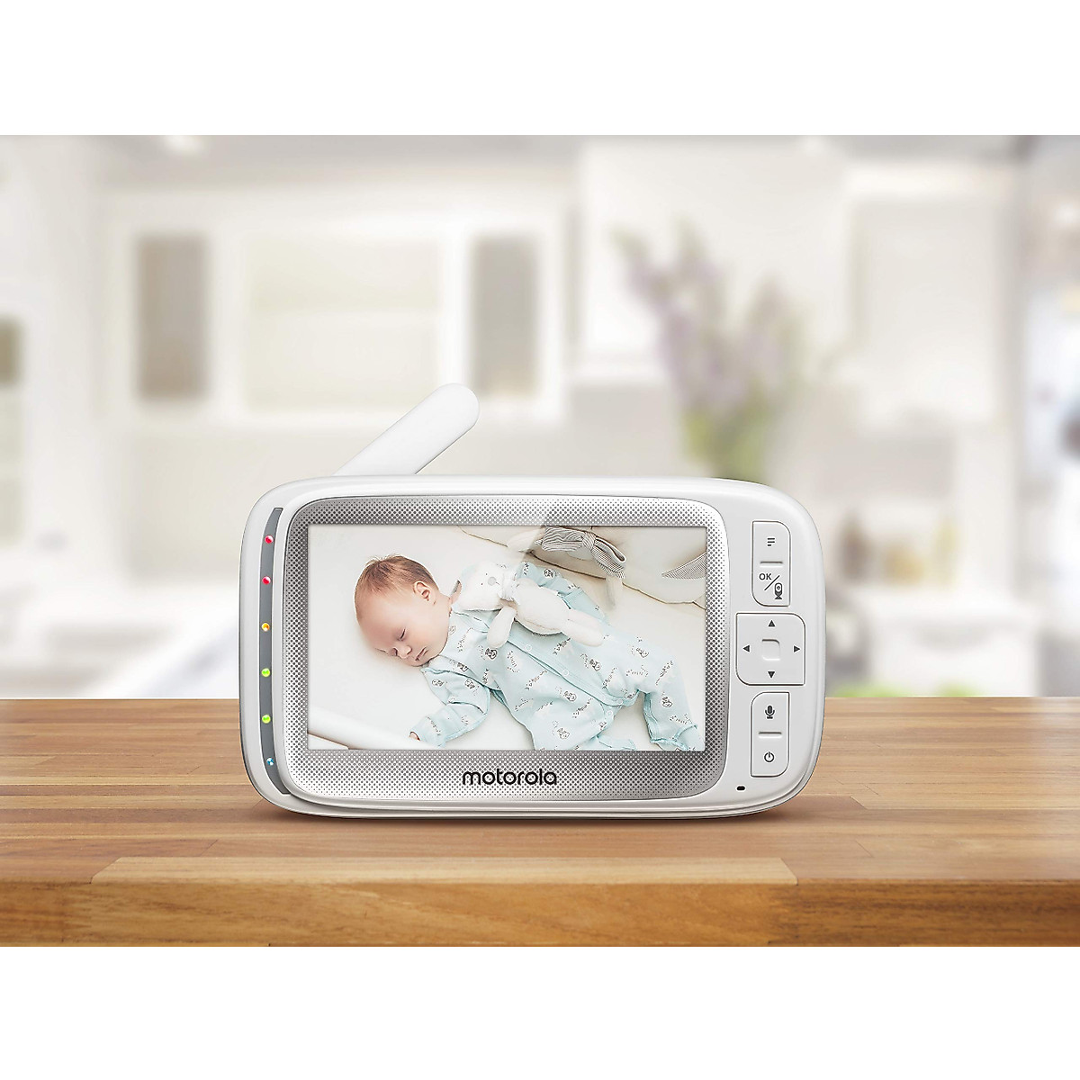 Motorola Connect40 by Hubble Connected Video Baby Monitor - 5" Parent Unit and HD Wi-Fi Viewing for Baby, Elderly, Pet - 2-Way Audio, Night Vision, Remote Pan/Digital Zoom (Renewed)