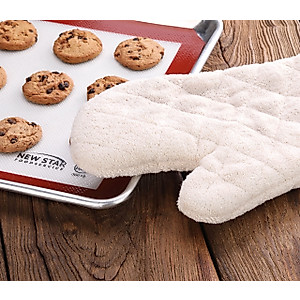 New Star Foodservice 32123 Terry Cloth Oven Mitts, Up to 400F, 13-Inch, Set of 2