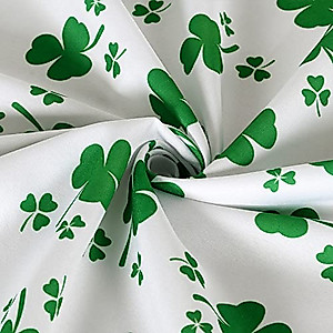 LUSHVIDA St.Patrick's Day Rectangle Table Cloth, 60 x 84 Inch, Shamrock Patterned Irish Clover Washable Microfiber Tablecloth Decorative Table Covers for Picnic Party, 100% Polyester, 150 GSM