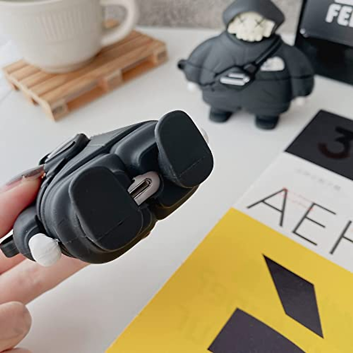 Airpod Case Cover, 3D Creative Sports Shoes Cute Cartoon Funny Fun, Soft Silicone Airpod Character Skin Keychain Ring, Girls Boys Teens Men Case for Airpods 1& 2 (Black, for Airpods 1/2)