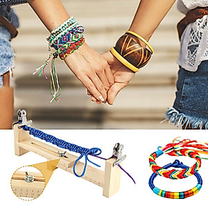 QWLWBU Adjustable Paracord Jig Bracelet Maker Wooden Jig Bracelet Maker,U Shape Wooden Frame Bracelet Jig Kit with 2 Clamp for DIY Craft Hand Knitting Bracelets Weaving(Size:8.66x1.77x3.35inch)