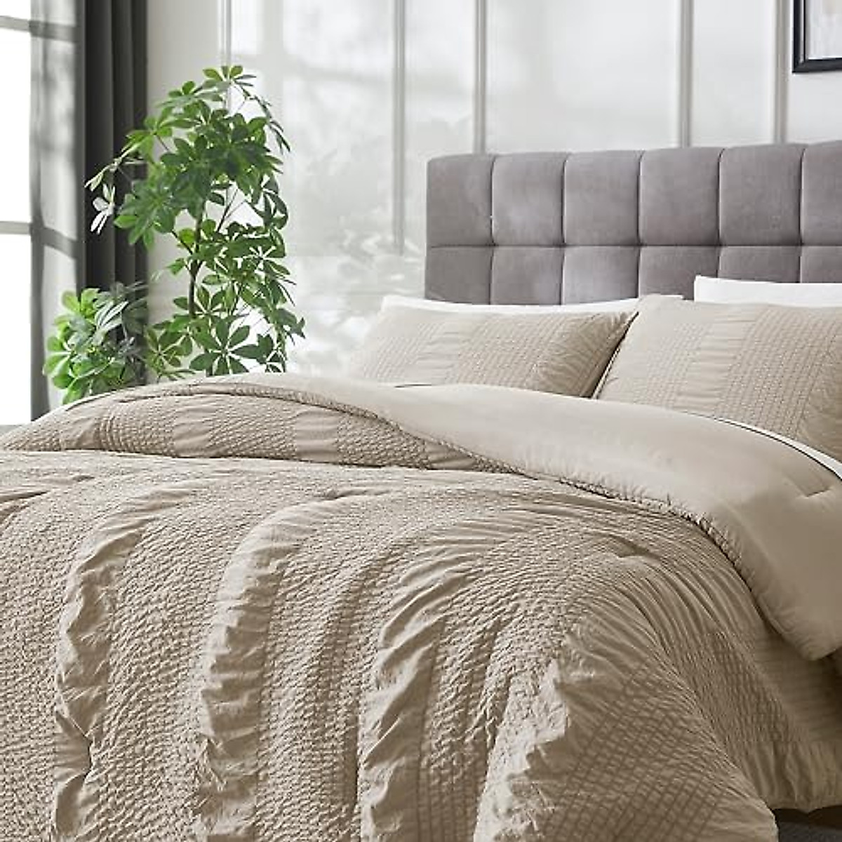 palassio Seersucker Beige King Size Comforter Set, 3 Pieces Soft Washed Microfiber Tan with 2 Pillow Cases, Cream Fluffy Down Alternative Bedding for All Season 104x90 inches