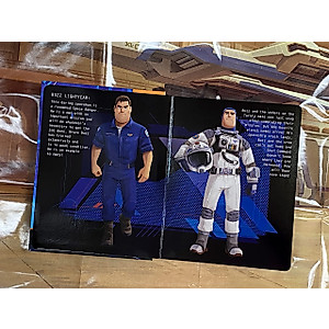 Disney / Pixar Lightyear My Busy Books - Storybook, 10 figurines, playmat