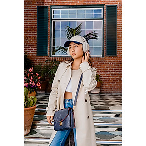 Sony WH-1000XM4 Wireless Premium Noise Canceling Overhead Headphones with Mic for Phone-Call and Alexa Voice Control, Silver