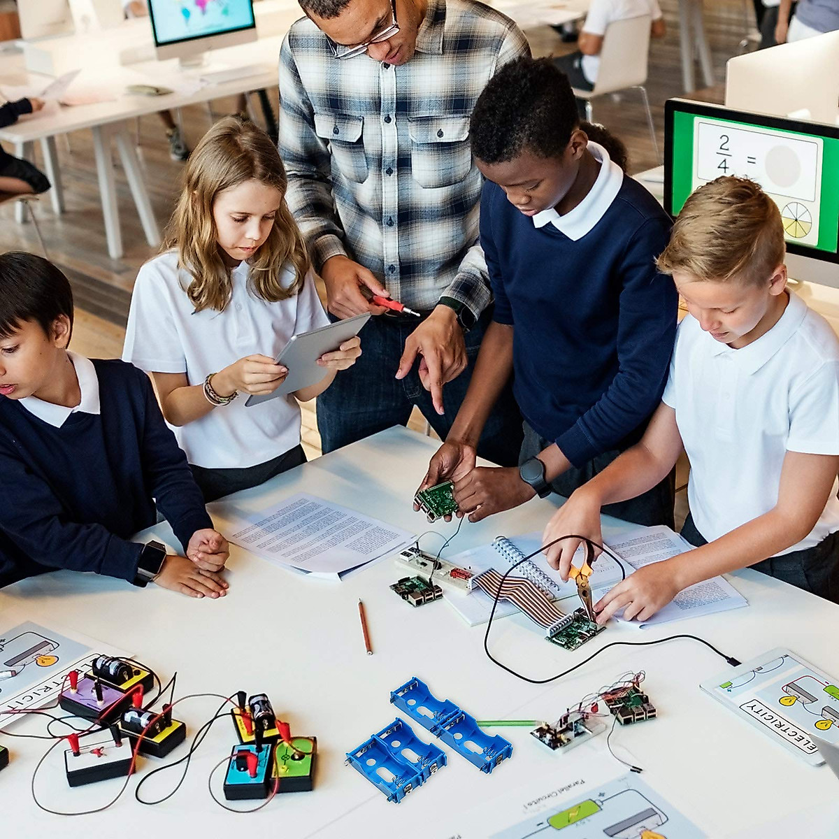 Weewooday 4 Pieces D-Cell Battery Holder Series or Parallel Physical Science Plastic D Size Battery Case Physics D Holder