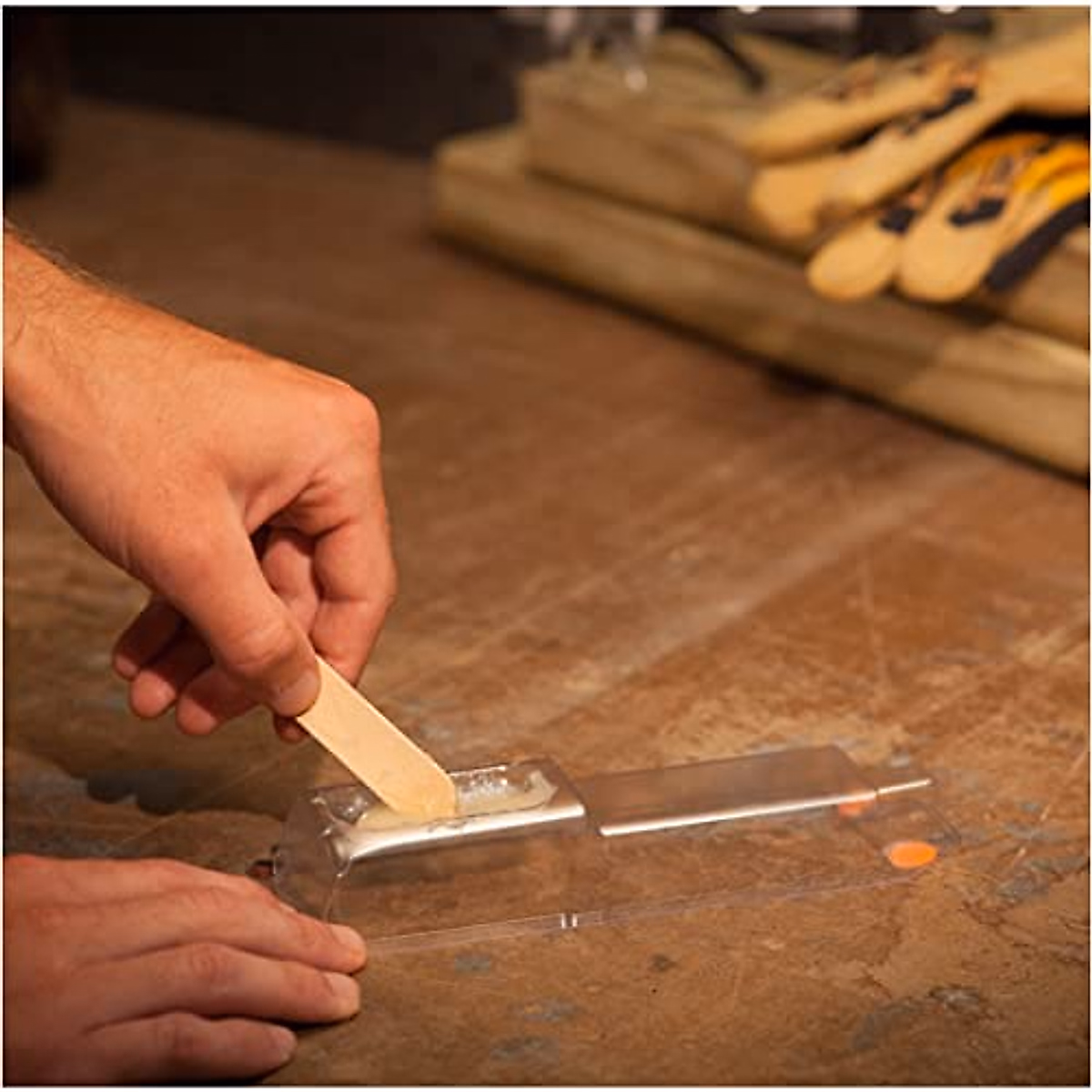 Gorilla 2 Part Epoxy, Clear Epoxy, 0.85 Ounce Syringe (Pack of 1) - 5 Minute Set, Incredibly Strong Bonding