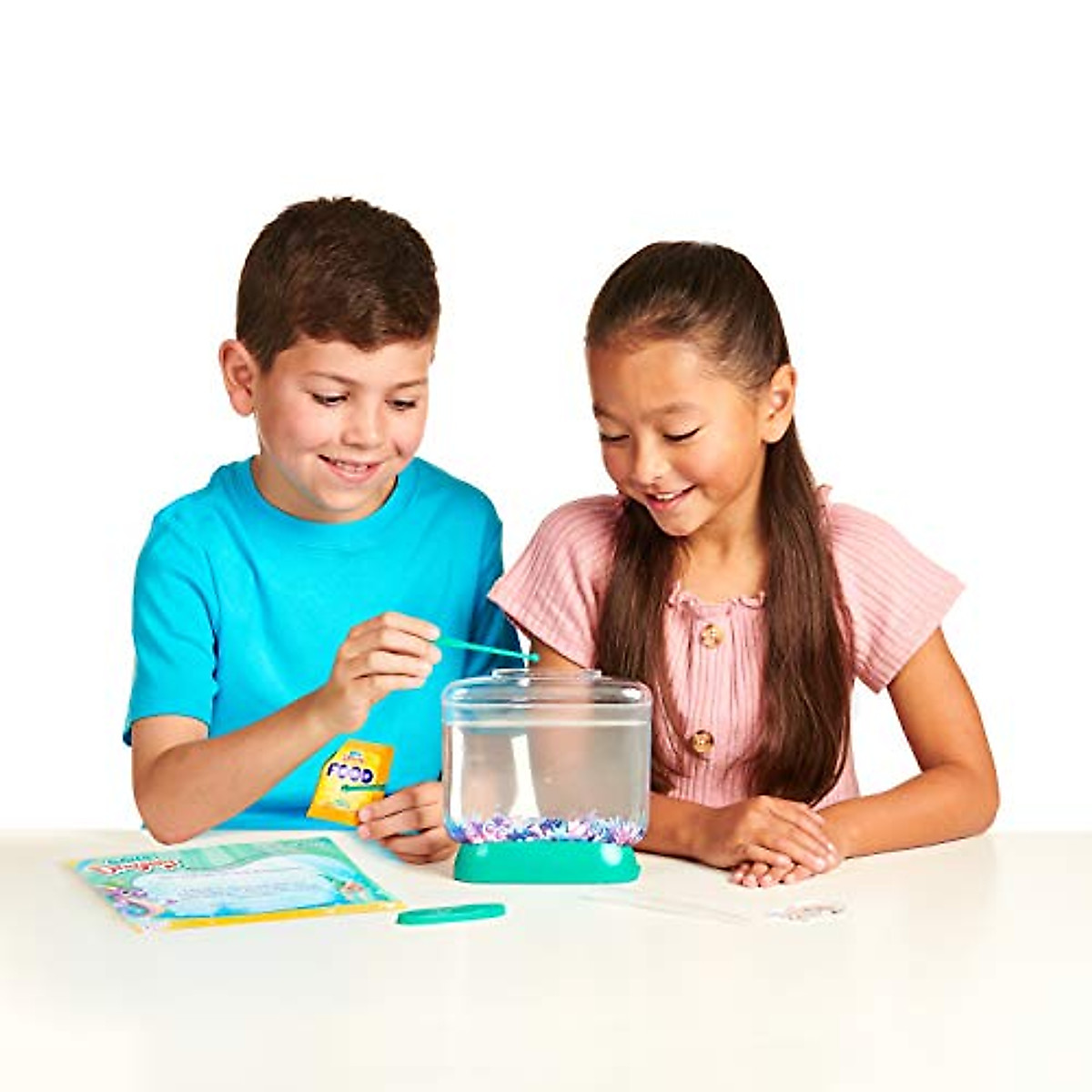 Little Live Aqua Dragons - Deep Sea Habitat - LED Light Up Tank Hatch and Grow Aquatic Pets