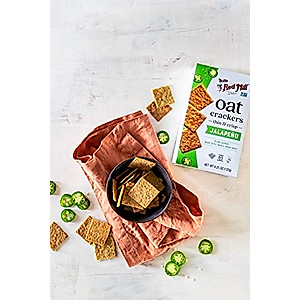Bob's Red Mill Jalapeño Oat Crackers, One 4.25 oz. box