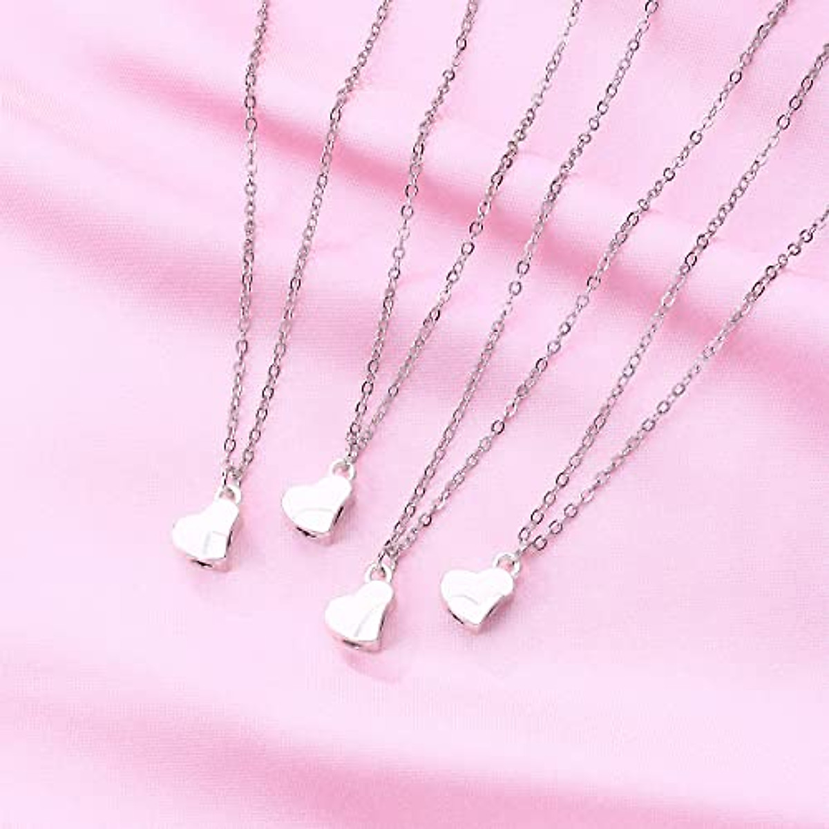 DOYYCA Friendship Necklace Magnetic Matching Four Leaf Clover Best Friend Necklace Gifts for Girls Women Magnet BFF Necklace for 4 (Silver)