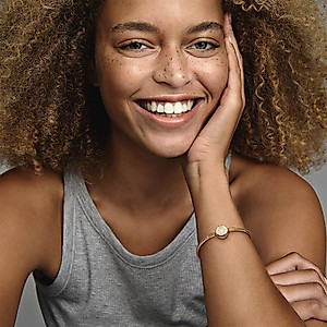 PANDORA Moments Sparkling Crown O Pavé Clasp Snake Chain Bracelet - 14k Gold-Plated Charm Bracelet for Women - Compatible Moments Charms - Cubic Zirconia Shine - 7.1"