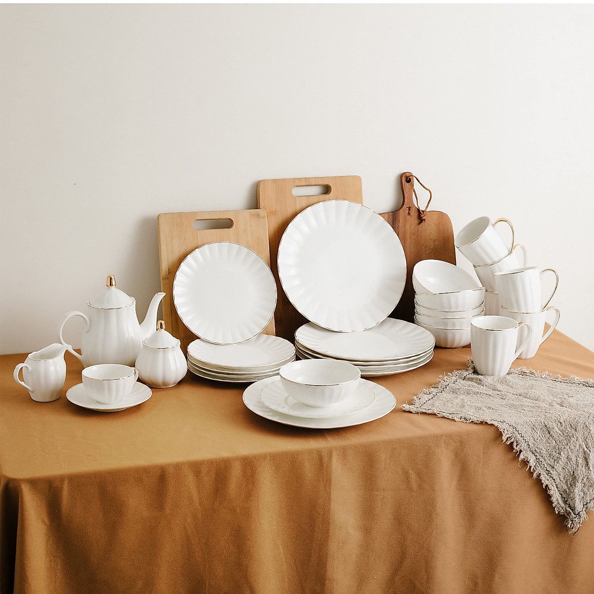 BTaT- Porcelain Dinner Plates with Gold Trim,10.5 inch, Set of 6, White Dinner Plates, White Dinner Plates Bulk, White Plate Set, Plates, Dinner Plates