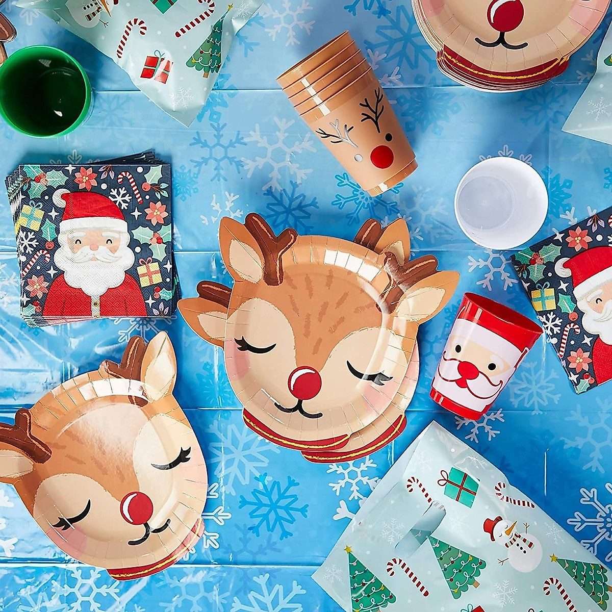 BLUE PANDA 3 Pack Blue Snowflake Plastic Tablecloths for Christmas Party Supplies, 54 x 108 inch Rectangular Xmas Winter Holiday Snowy Table Covers, Fun Festive Christmas Party Decorations