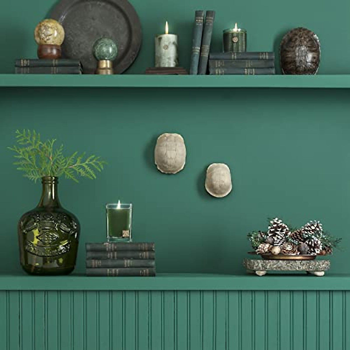 Aromatique The Smell of Tree Glass Cube 12 oz Scented Jar Candle with Metal Medallion for Home Décor and Gift