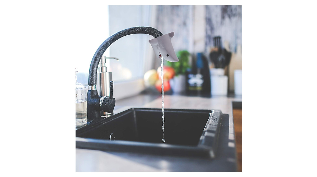 Amosfun Shark Faucet Extender for Kids - Easy Wash Fun