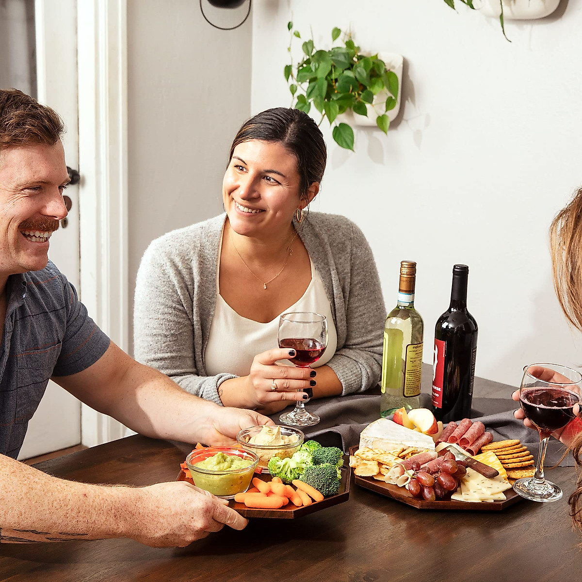 Acacia Wood Serving Trays - Set of 2 (12-Inch and 10-Inch Plates) Wooden Home Decor Platters for Fruit, Vegetables, Appetizer Serving Tray, Food, Cheese Board, Small Charcuterie, Party Entertaining