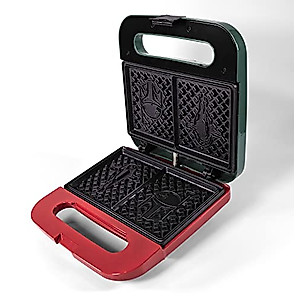 Uncanny Brands WM2-SRW-BBF Star Wars Boba Fett Double-Square Waffle Maker, 9" x 9", Green