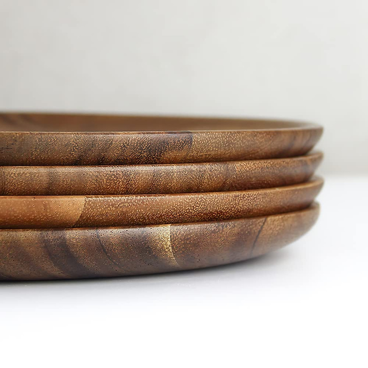 IQCWOOD Wooden Dinner Plates, 11 Inch Round Wood Dinner Plates Set of 4, Acacia Wooden Plates Round Tray Serving Platter for Food Sandwich Dessert Snack Plates