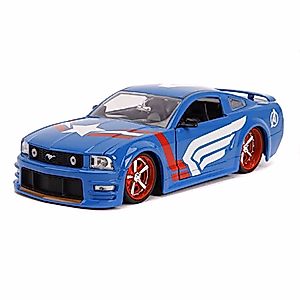 Jada 1:24 Diecast 2006 Ford Mustang GT with Captain America Figure