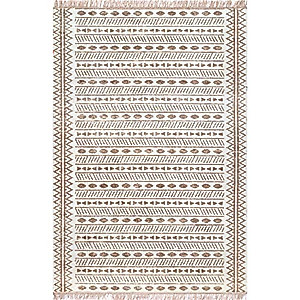 nuLOOM Angie Tribal Indoor/Outdoor Area Rug, 5' x 8', Beige