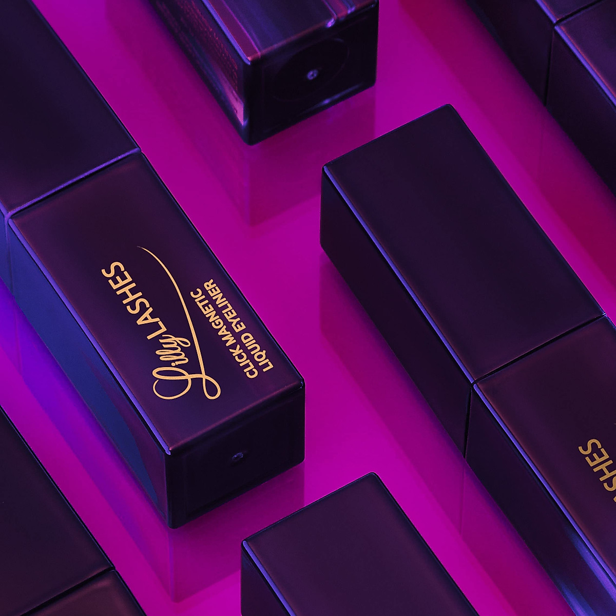 Lilly Lashes Click Magnetic Liquid Eyeliner - Eyelash Glue for Magnetic Eyelashes - Easy to Apply Waterproof Eyeliner Lash Glue for Fake Eyelashes - Black Magnetic Eyeliner to use with Magnetic Lashes