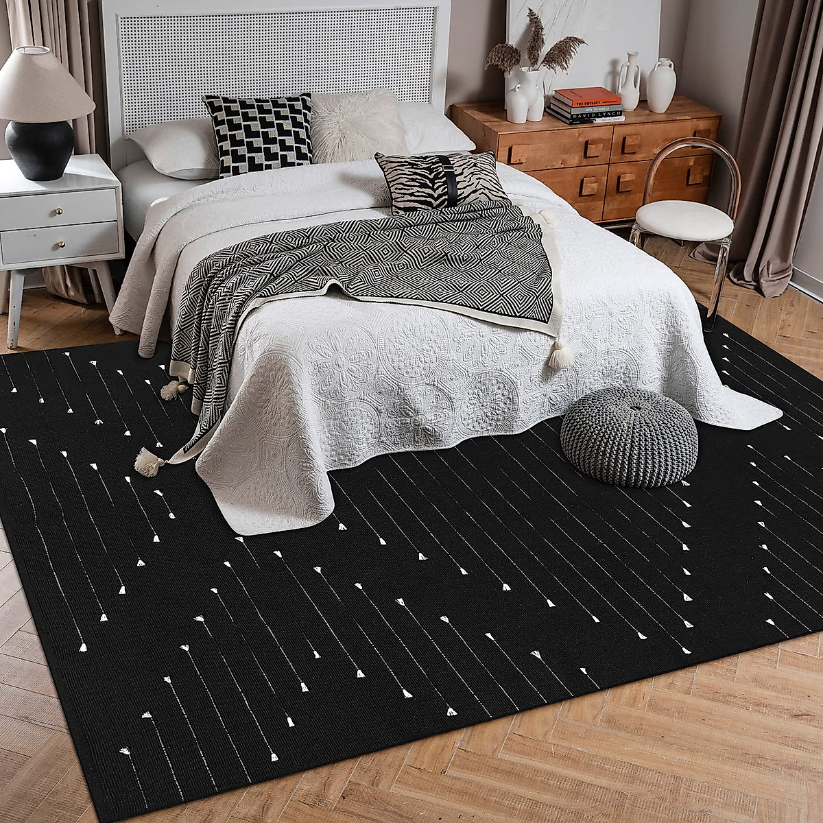 LIVEBOX Boho Area Rug 8' x 10' Black Living Room Rug Washable Moroccan Cotton Rugs for Bedroom, Large Thin Carpet Indoor Outdoor Floor Rug for Dining Room Home Office