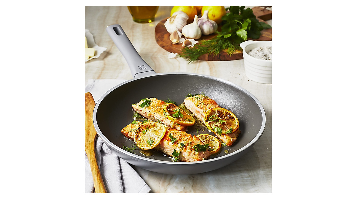 ZWILLING Madura Plus 10-Inch Fry Pan - Durable Nonstick