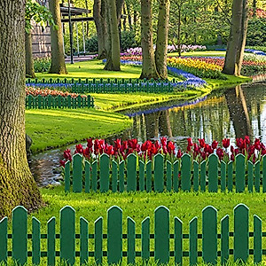 Sunnyglade 12 Pack Garden Edging Decorative Border Recycled Plastic Landscape Garden Fence Flexible No-Dig Spikes,Dark Green
