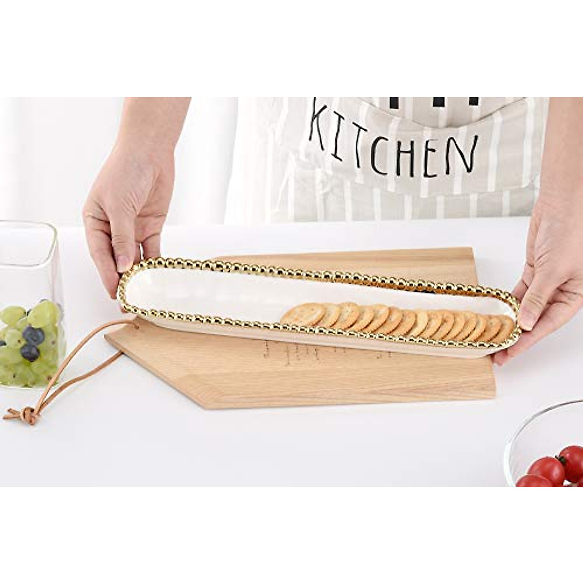 Pampa Bay Porcelain Cracker Cheese and Charcuterie Tray (White and Gold)