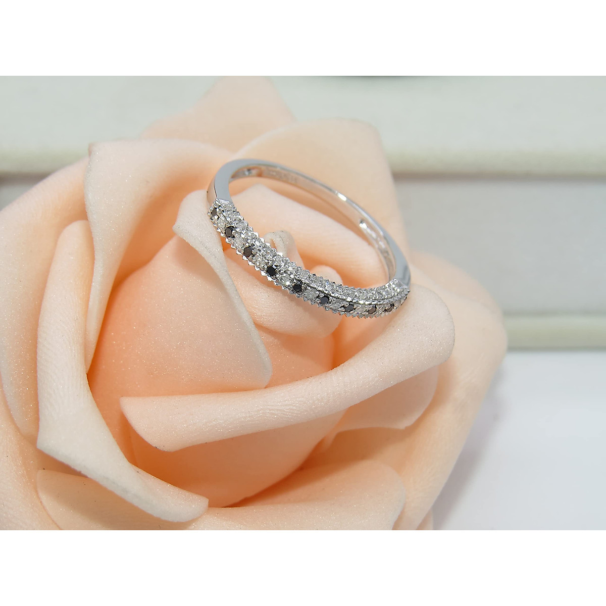 Dazzlinrock Collection Alternating Round Black and White Diamond Wedding Ring Band for Women (0.40 ctw, Color I-J, Clarity I1-I2), 14K White Gold, Size 5