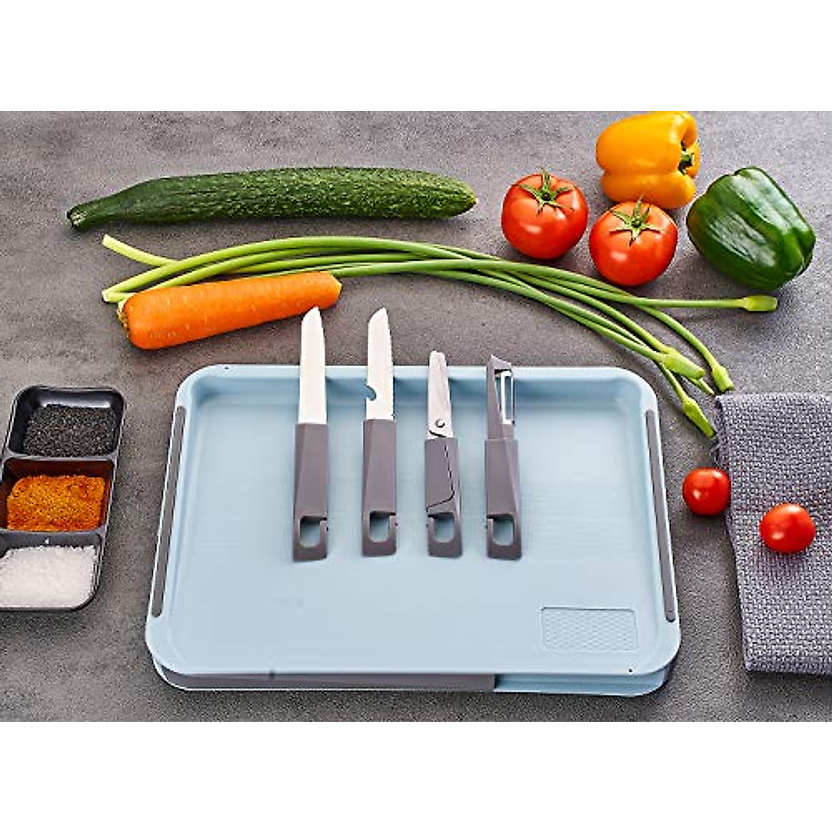 WELLSTAR Cutting Board Set of 5, Double Sided Plastic Chopping Board with Paring Knife, Serrated Utility, Scissors, Vegetables Peeler, Portable Outdoor Picnic BBQ Small Knife and Cutting Board Pack