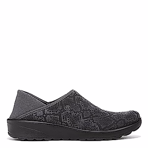 BZees Womens Getaway Slip-On Sneaker Grey Snake Print 11 M