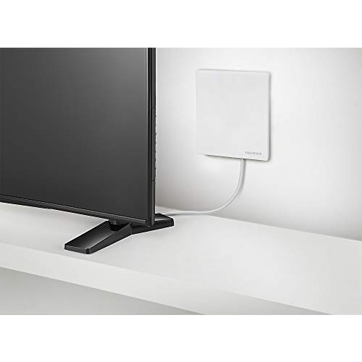 Insignia - Multidirectional HDTV Antenna - White