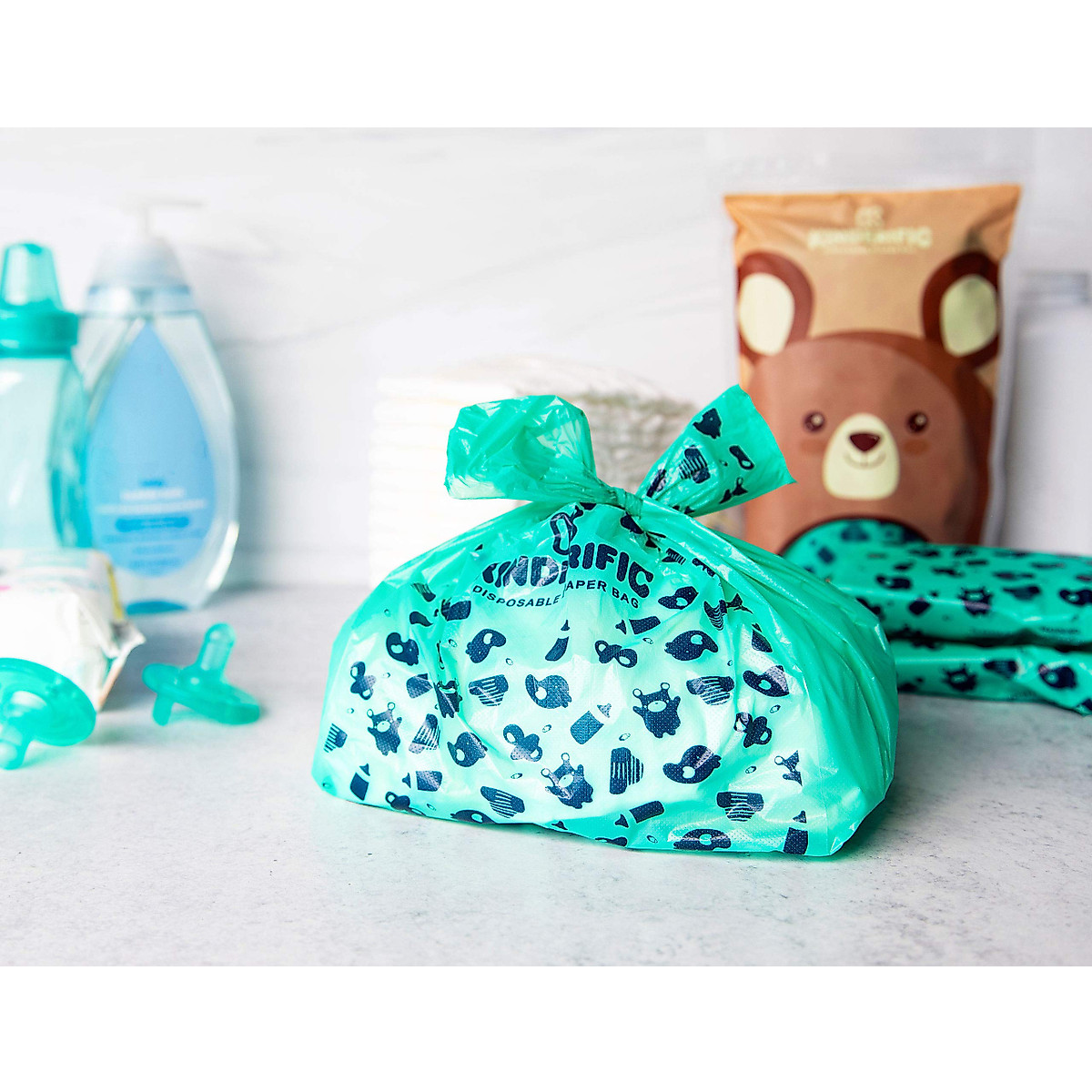 Disposable Diaper Bags, by Kinderific, Nappy Bags, Fresh Scent, Packed in 4 Resealable Ziploc Bags, Perfect Waste Bag for Dog Poop, Easy Tie Sack, 400 Bags